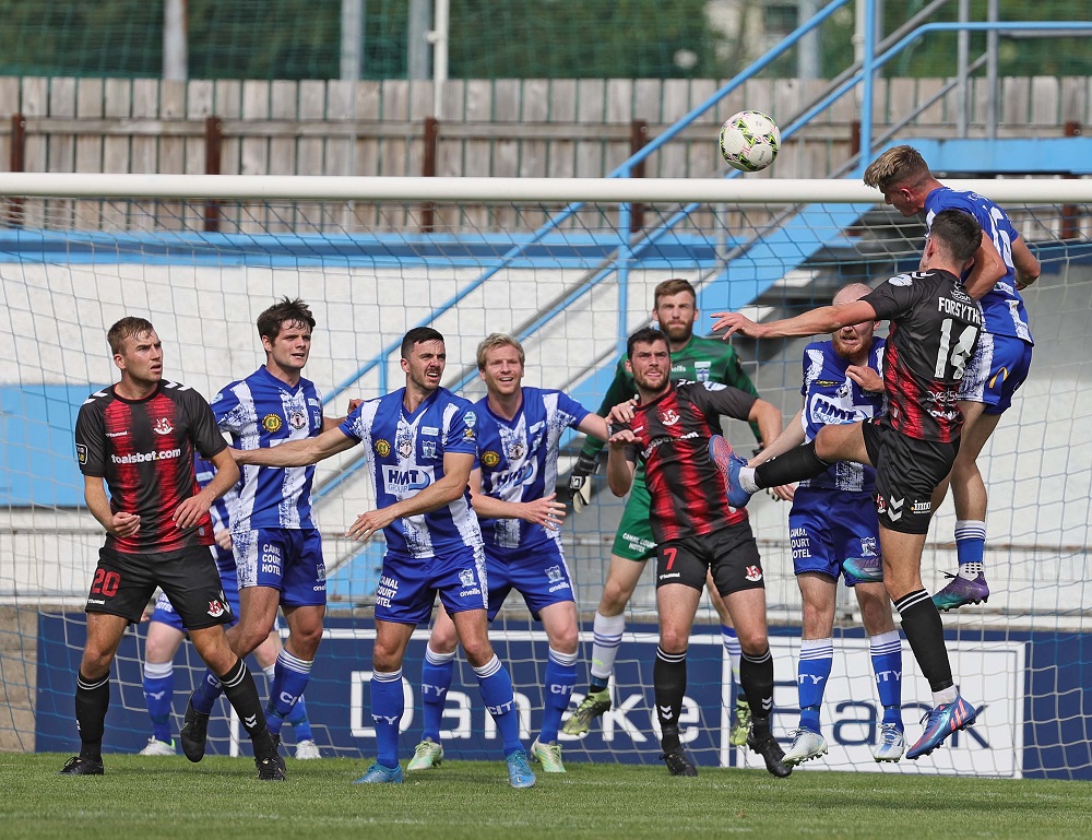 Crusaders Take The Points at Newry Showgrounds