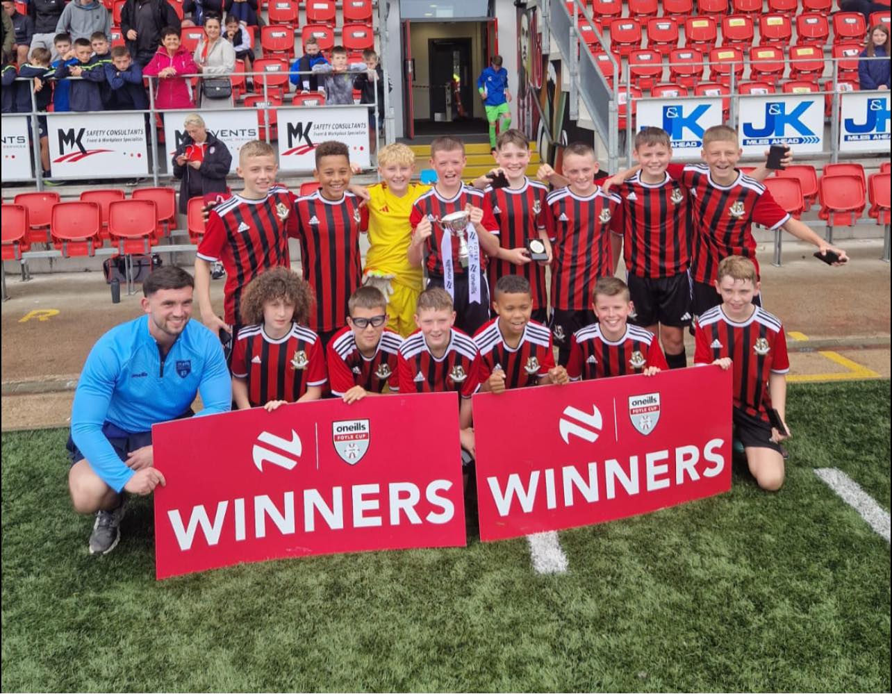 Crusaders 2011's Win Foyle Cup